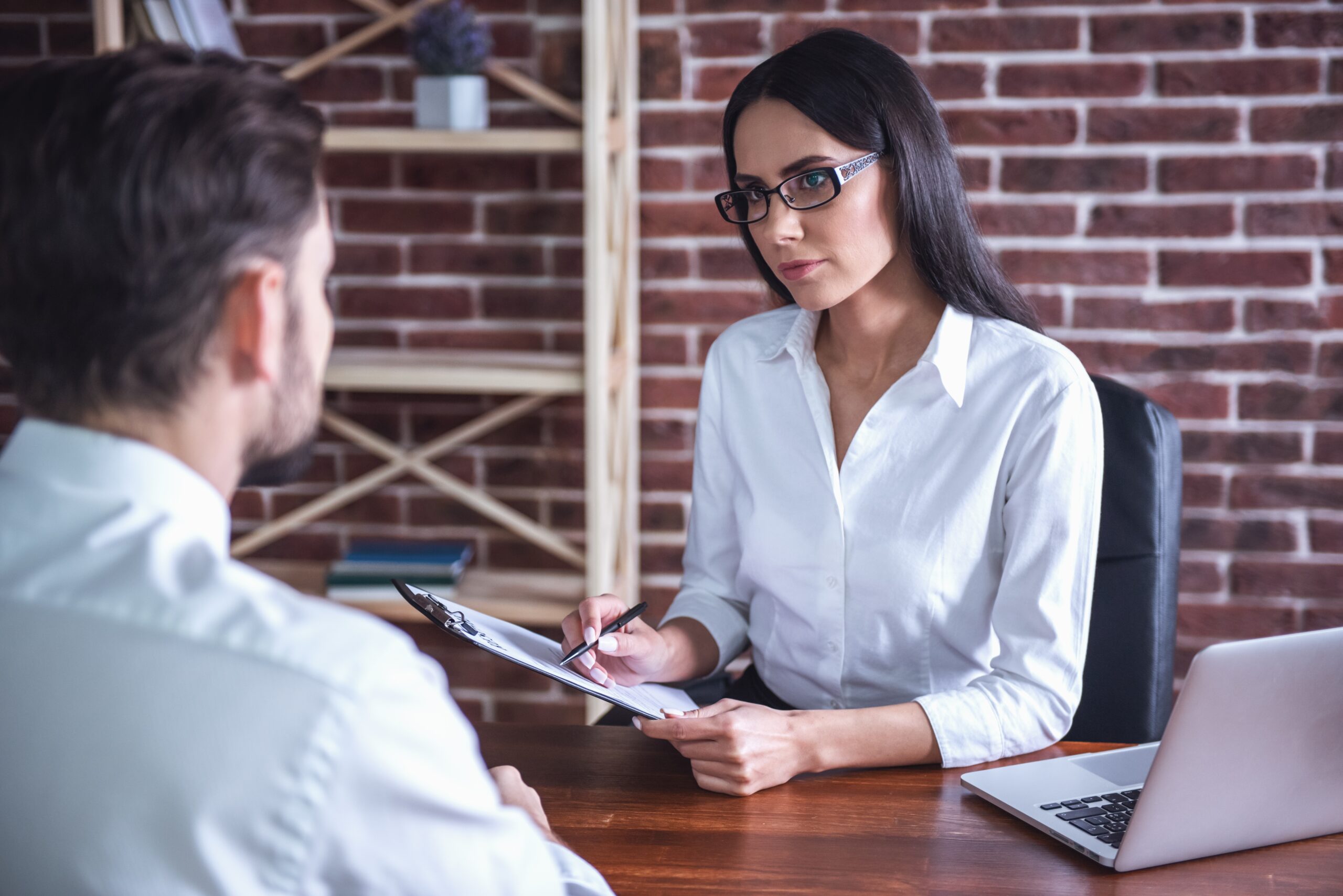 How Witness Preparation Builds Trust with the Jury | Magna Legal Services